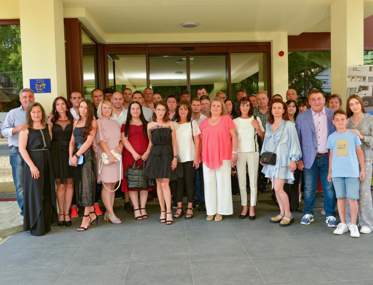 С равносметка и поглед в бъдещето EUROMIX отбеляза 20 г. на пазара - Largoto.bg - Онлайн ...