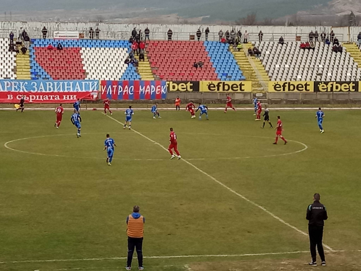 Марек наниза 5 броя на Героя - Largoto.bg - Онлайн площадът на Дупница и Околията